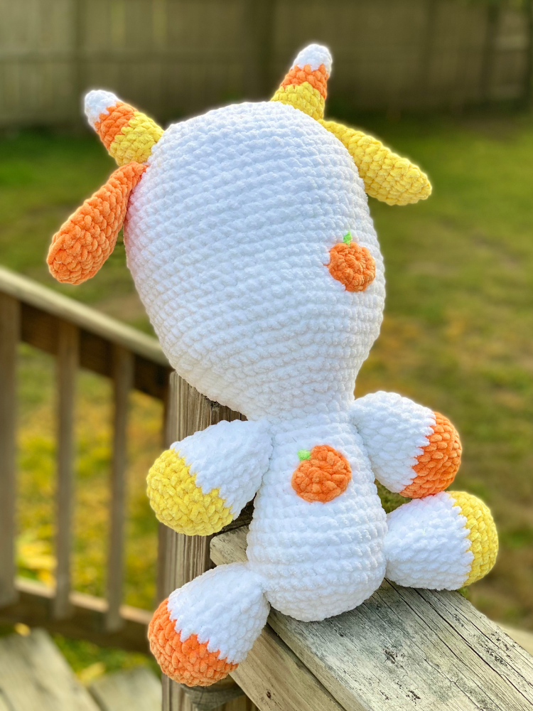 Amigurumi Candy Corn Cow - Crochet Pattern ~ Crafty Kitty Crochet